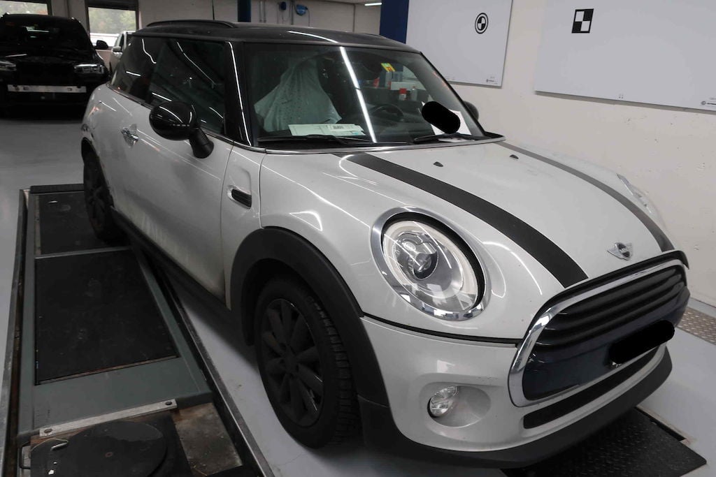 AUTA.CH - MINI COOPER